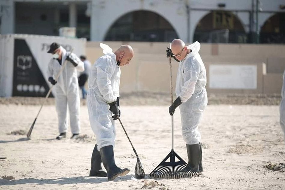 Ship named as suspect for Israeli oil disaster