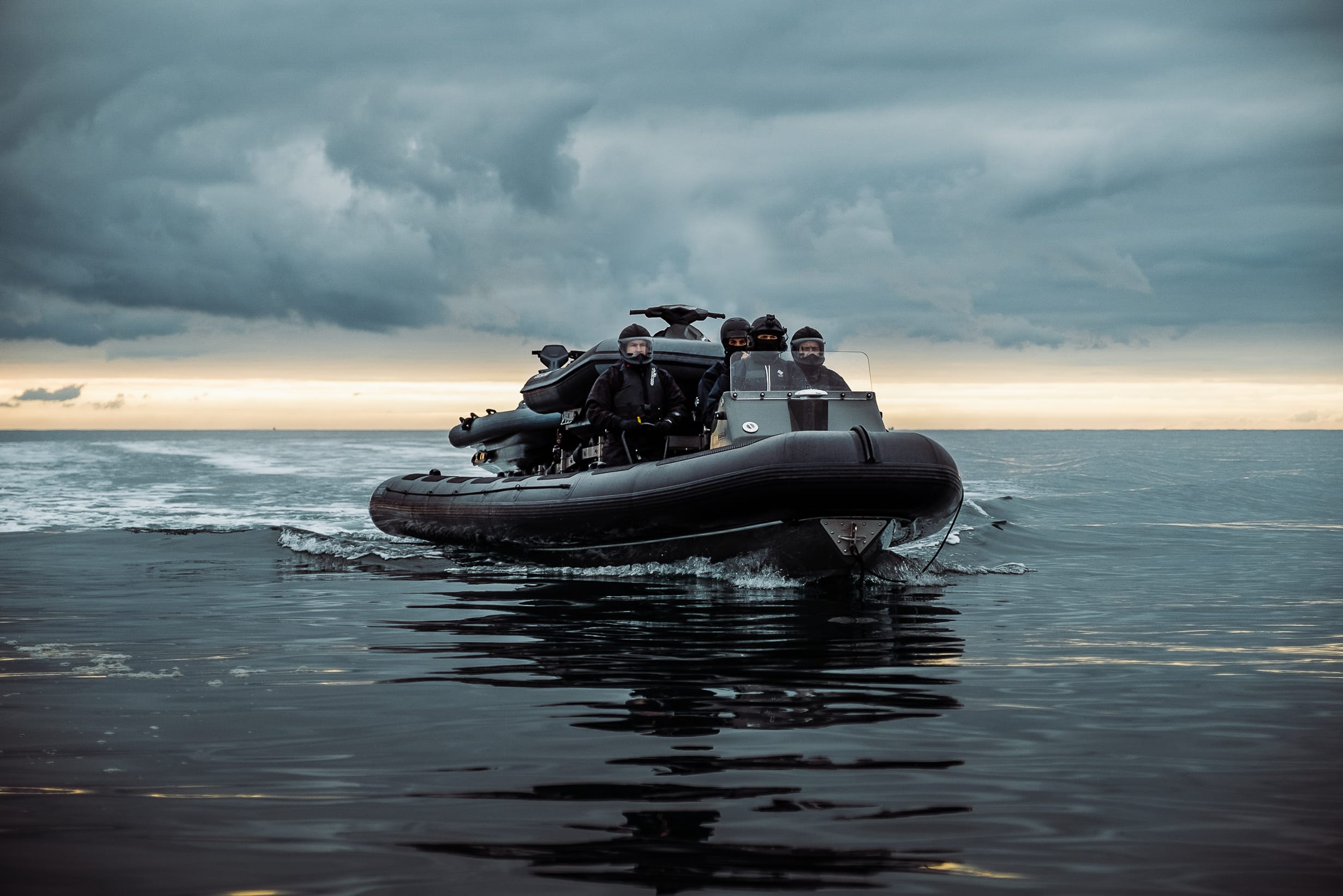 Vampire fast deployment modular RIB launches