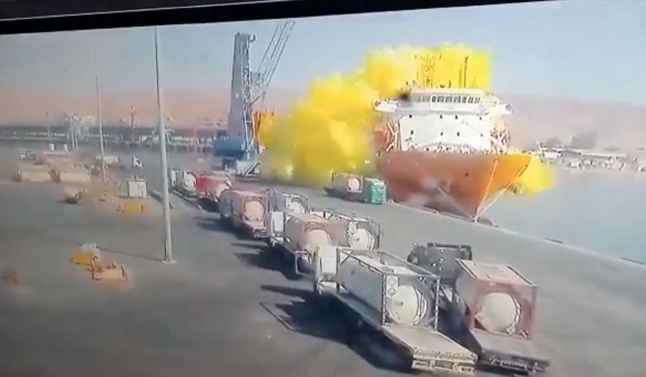 VIDEO: Deadly chlorine gas explosion in port of Aqaba