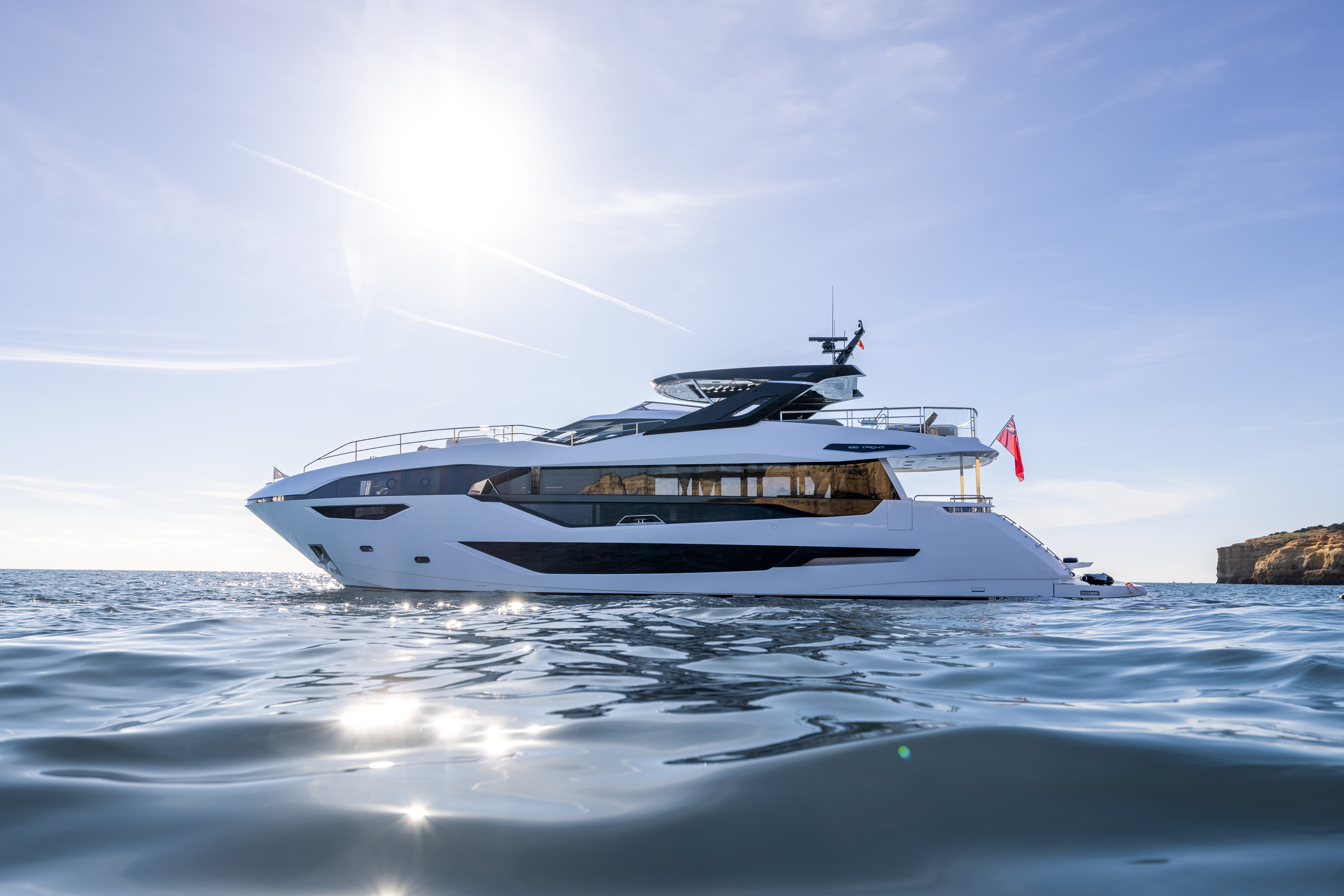 Sunseeker Ocean 182 world debut at FLIBS