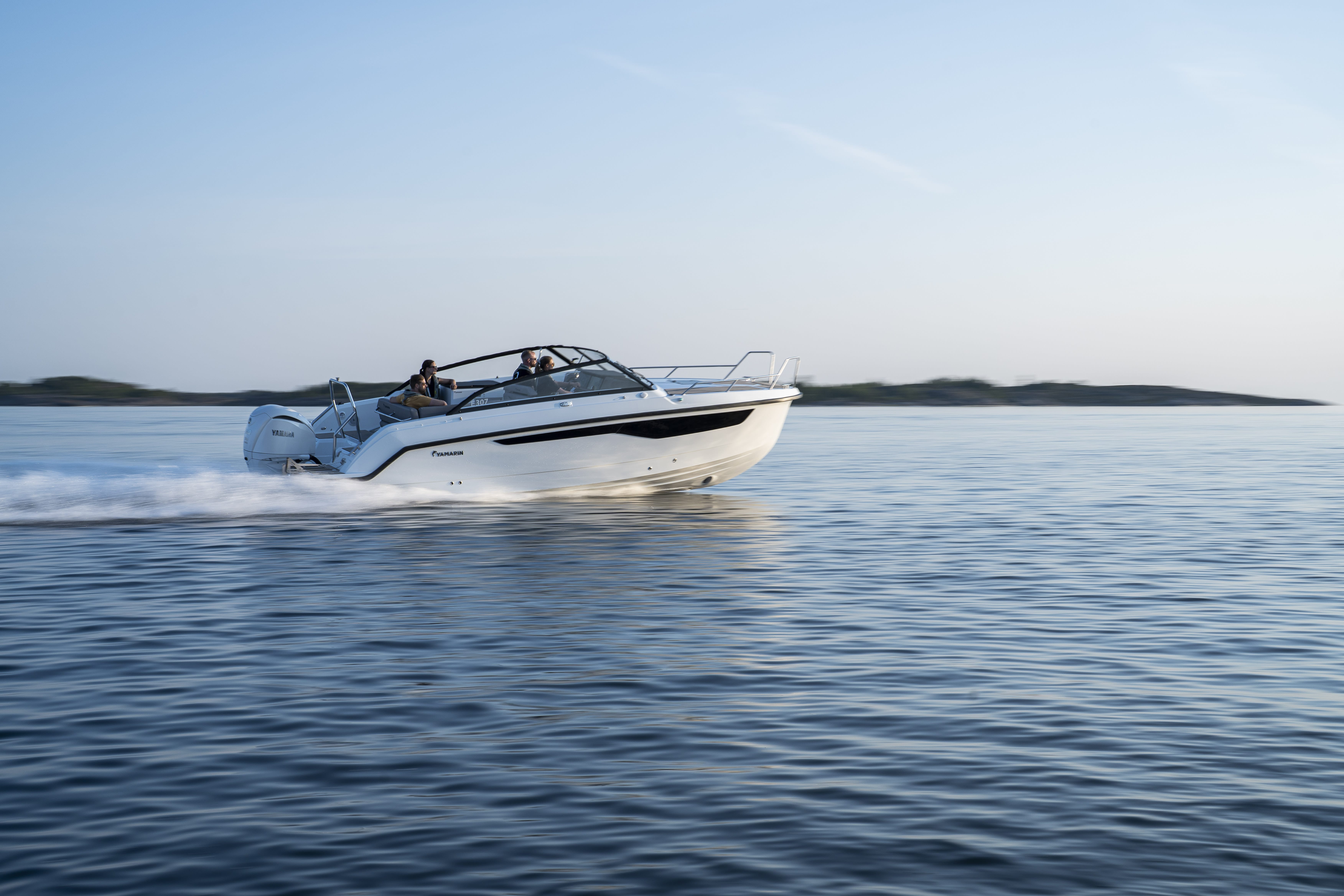 Yamarin launches Yamarin 80 DC day cruiser - Marine Industry News