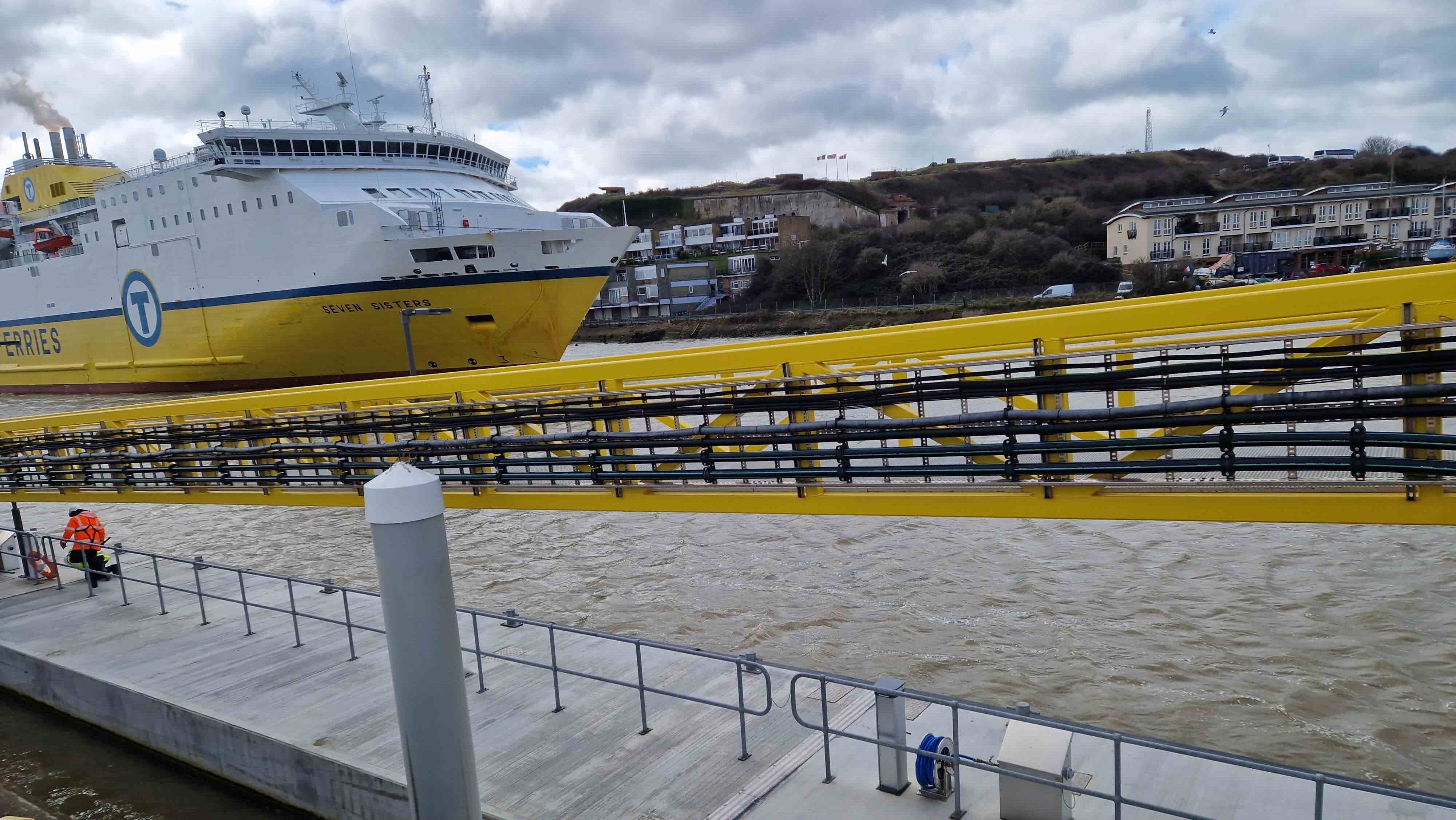 Newhaven port pontoon upgraded to support offshore wind farm - Marine ...